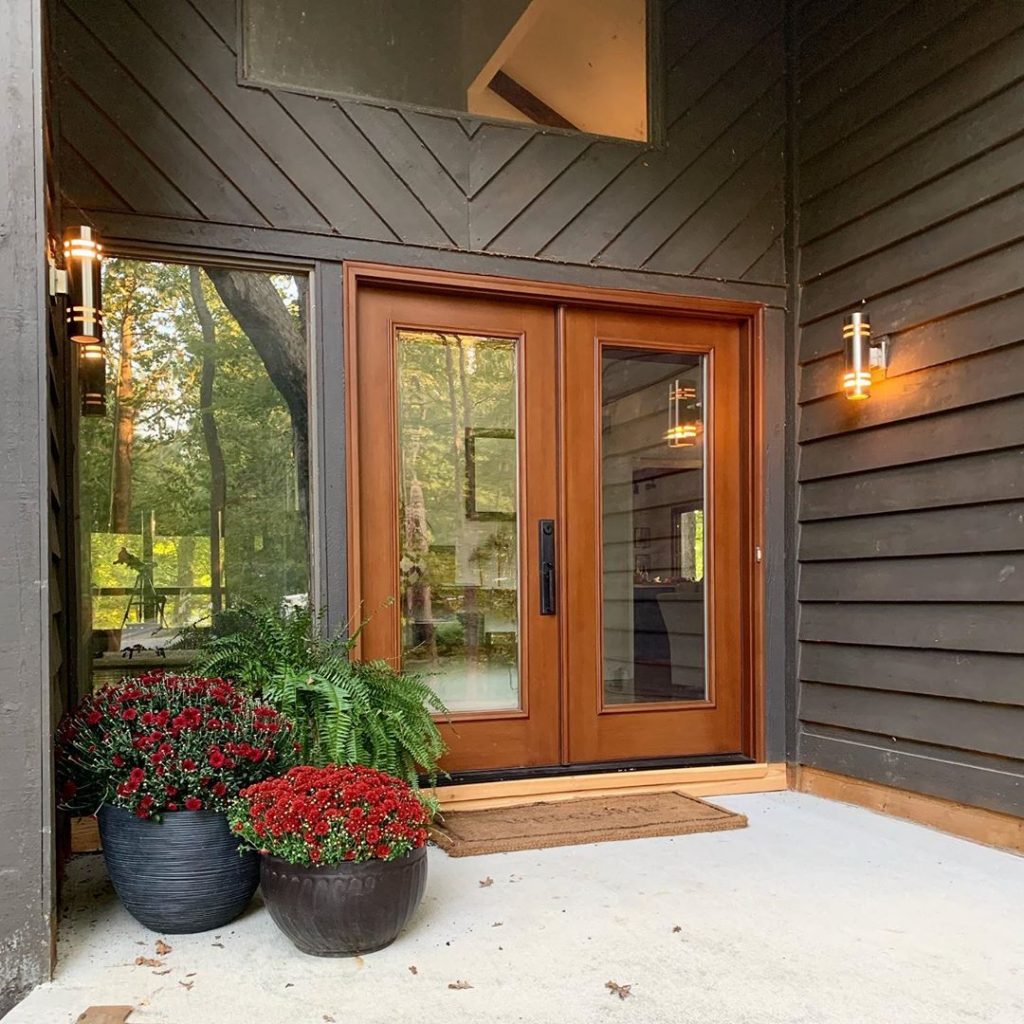 40+ Single Front Door Designs for European Homes & Apartments New 2021 ...